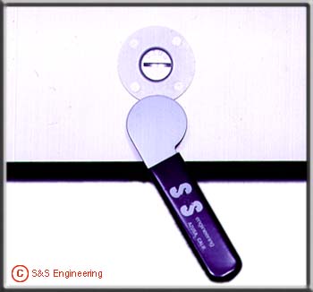 Dzus Installation